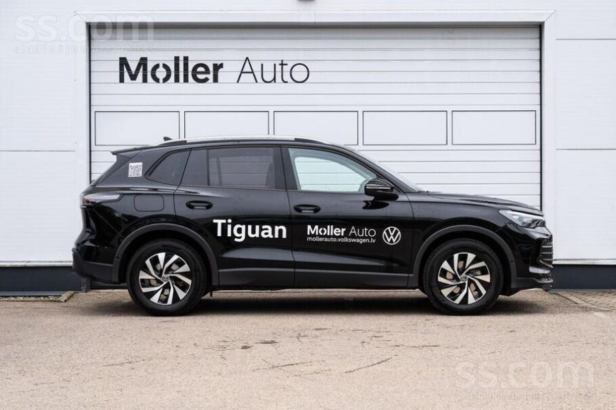 Melns Volkswagen Tiguan 2026 Rīga, ar dzinēja tilpumu 1.50 L un nobraukumu 7 tūkst. km par 33600 €, foto 6 vietnē AUTOMOTO.COM.LV
