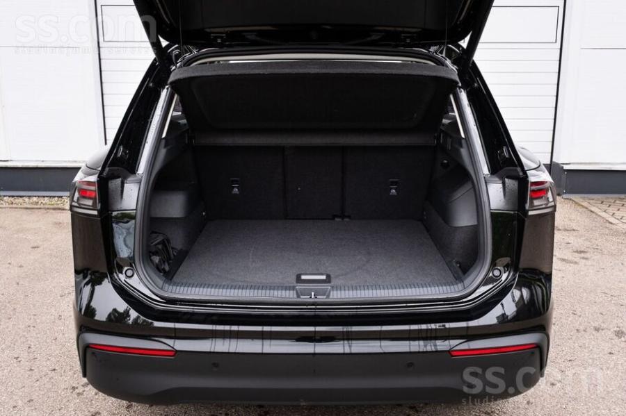 Melns Volkswagen Tiguan 2026 Rīga, ar dzinēja tilpumu 1.50 L un nobraukumu 7 tūkst. km par 33600 €, foto 9 vietnē AUTOMOTO.COM.LV