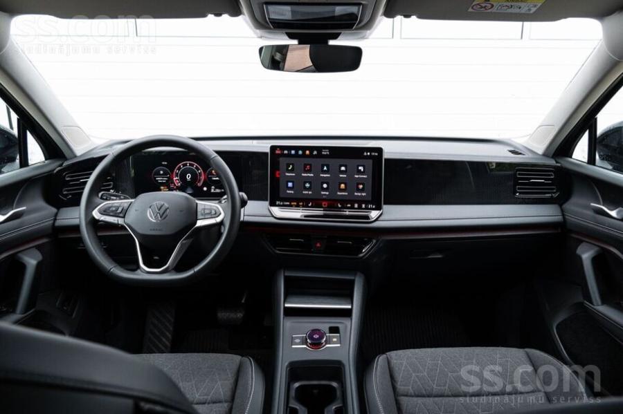Melns Volkswagen Tiguan 2026 Rīga, ar dzinēja tilpumu 1.50 L un nobraukumu 7 tūkst. km par 33600 €, foto 13 vietnē AUTOMOTO.COM.LV