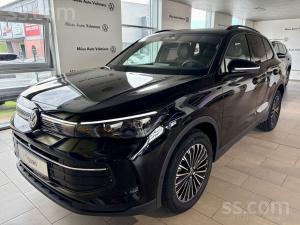 Black Volkswagen Tiguan 2026 in Valmiera, with an engine capacity of 1.50 L and mileage of 0 thousand km for 36225 €, photo  on AUTOMOTO.COM.LV