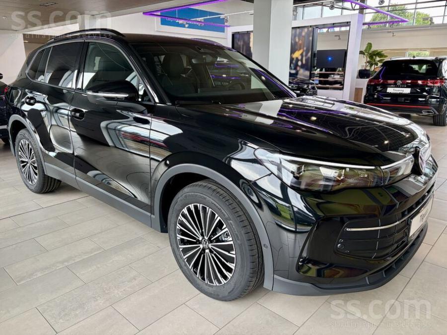 Черный Фольксваген Тигуан 2026 в Валмиера, объемом двигателя 1.50 л и пробегом 0 тыс. км за 36225 €, фото 4 на AUTOMOTO.COM.LV