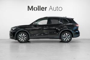 Black Volkswagen Tiguan 2026 in Vilnius, with an engine capacity of 1.50 L and mileage of 11 thousand km for 32600 €, photo 3 on AUTOMOTO.COM.LV