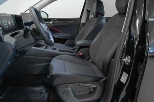 Black Volkswagen Tiguan 2026 in Vilnius, with an engine capacity of 1.50 L and mileage of 11 thousand km for 32600 €, photo 8 on AUTOMOTO.COM.LV
