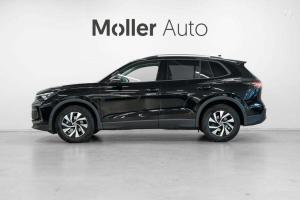 Black Volkswagen Tiguan 2026 in Vilnius, with an engine capacity of 1.50 L and mileage of 11 thousand km for 32600 €, photo 3 on AUTOMOTO.COM.LV