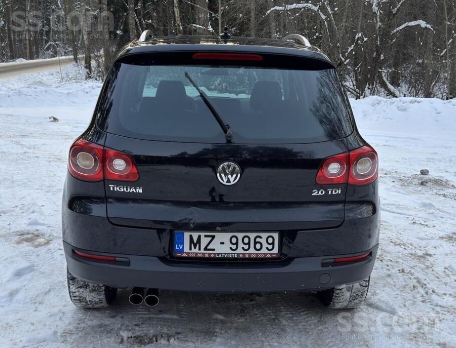 Black Volkswagen Tiguan 2008 in Riga, with an engine capacity of 2.00 L and mileage of 265 thousand km for 6650 €, photo 2 on AUTOMOTO.COM.LV