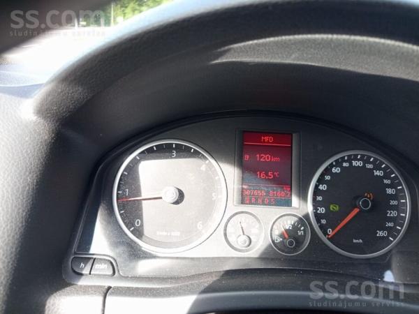 Melns Volkswagen Tiguan 2008 Tukums, ar dzinēja tilpumu 2.00 L un nobraukumu 308 tūkst. km par 3500 €, foto 4 vietnē AUTOMOTO.COM.LV