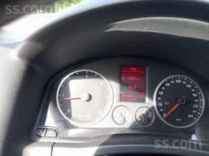 Черный Фольксваген Тигуан 2008 в Тукумс, объемом двигателя 2.00 л и пробегом 308 тыс. км за 3500 €, фото 5 на AUTOMOTO.COM.LV