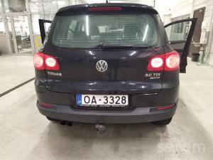 Black Volkswagen Tiguan 2011 in Riga, with an engine capacity of 2.00 L and mileage of 224 thousand km for 6950 €, photo 31 on AUTOMOTO.COM.LV