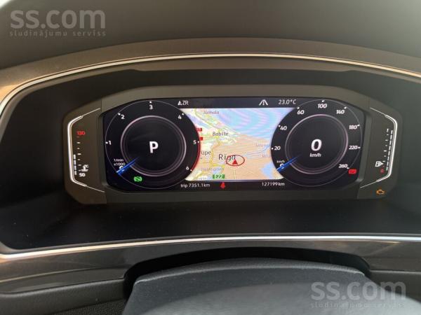 Black Volkswagen Tiguan 2019 in Riga, with an engine capacity of 2.00 L and mileage of 127 thousand km for 20500 €, photo 11 on AUTOMOTO.COM.LV