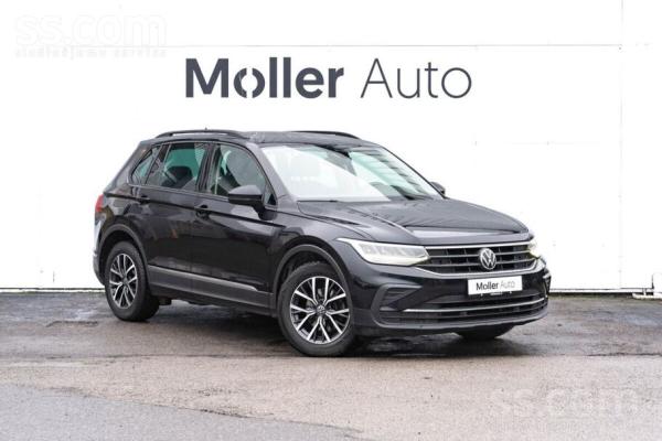 Black Volkswagen Tiguan 2021 in Riga, with an engine capacity of 1.50 L and mileage of 107 thousand km for 20650 €, photo 2 on AUTOMOTO.COM.LV