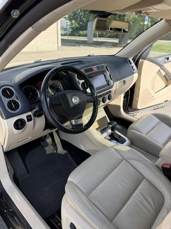 Melns Volkswagen Tiguan 2008 Viļņa, ar dzinēja tilpumu 1.97 L un nobraukumu 304 tūkst. km par 5750 €, foto 6 vietnē AUTOMOTO.COM.LV