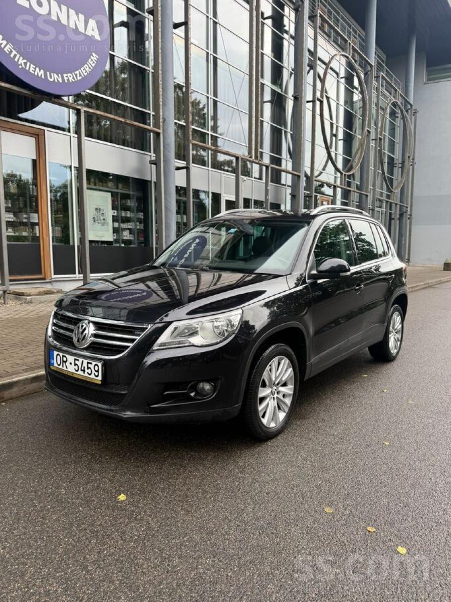 Melns Volkswagen Tiguan 2008 Rīga, ar dzinēja tilpumu 2.00 L un nobraukumu 0 tūkst. km par 5500 €, foto 1 vietnē AUTOMOTO.COM.LV