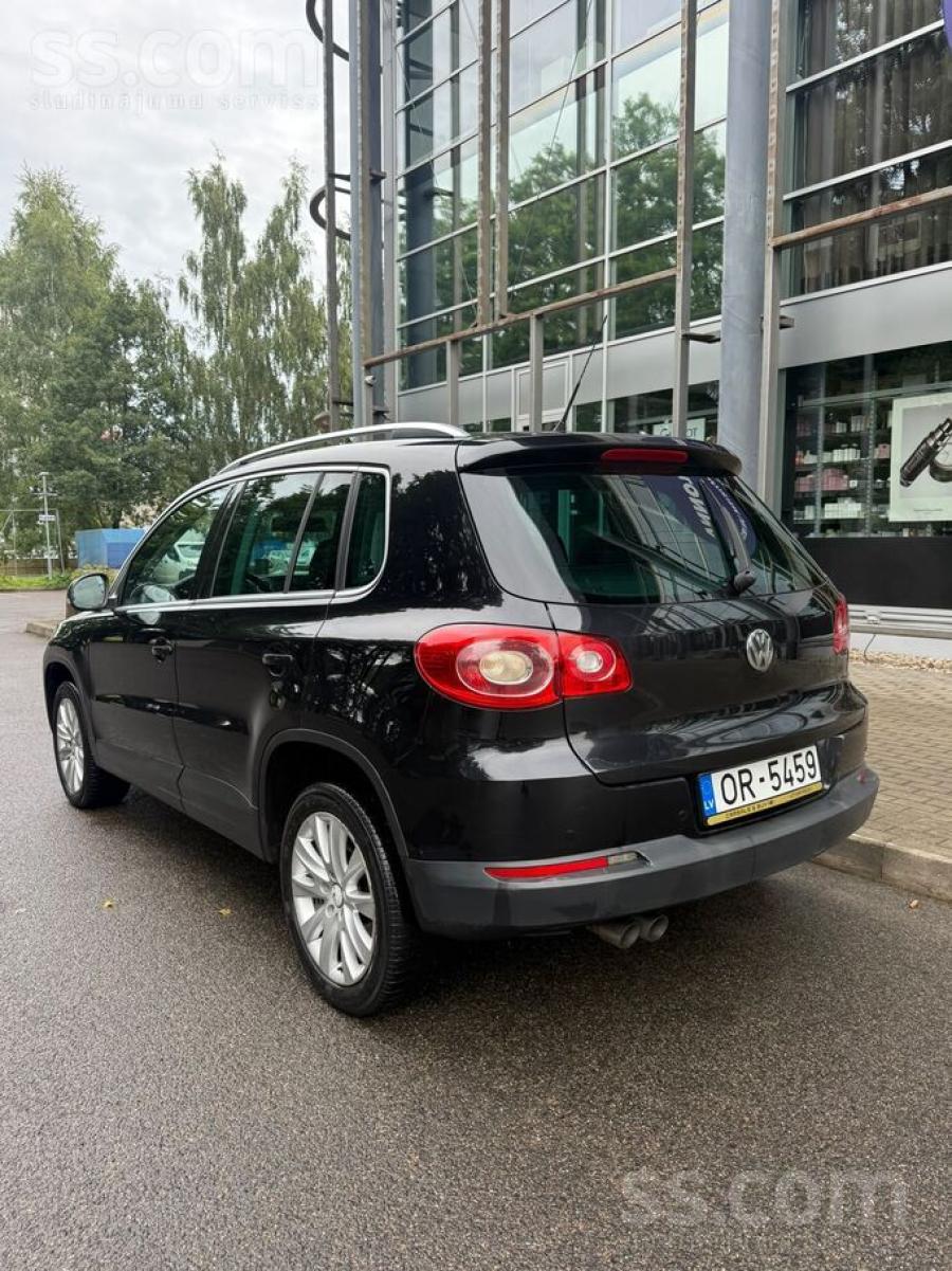 Melns Volkswagen Tiguan 2008 Rīga, ar dzinēja tilpumu 2.00 L un nobraukumu 0 tūkst. km par 5500 €, foto 4 vietnē AUTOMOTO.COM.LV