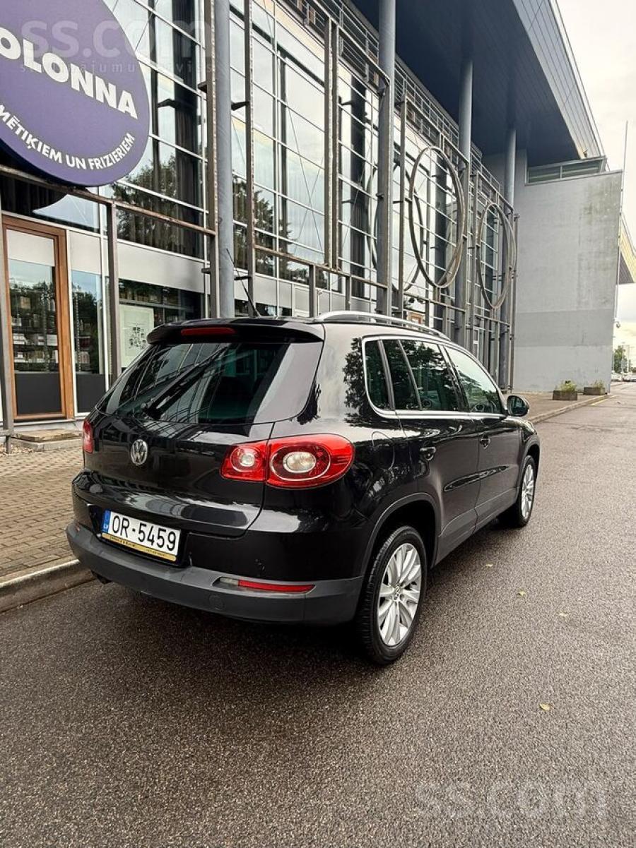 Melns Volkswagen Tiguan 2008 Rīga, ar dzinēja tilpumu 2.00 L un nobraukumu 0 tūkst. km par 5500 €, foto 5 vietnē AUTOMOTO.COM.LV