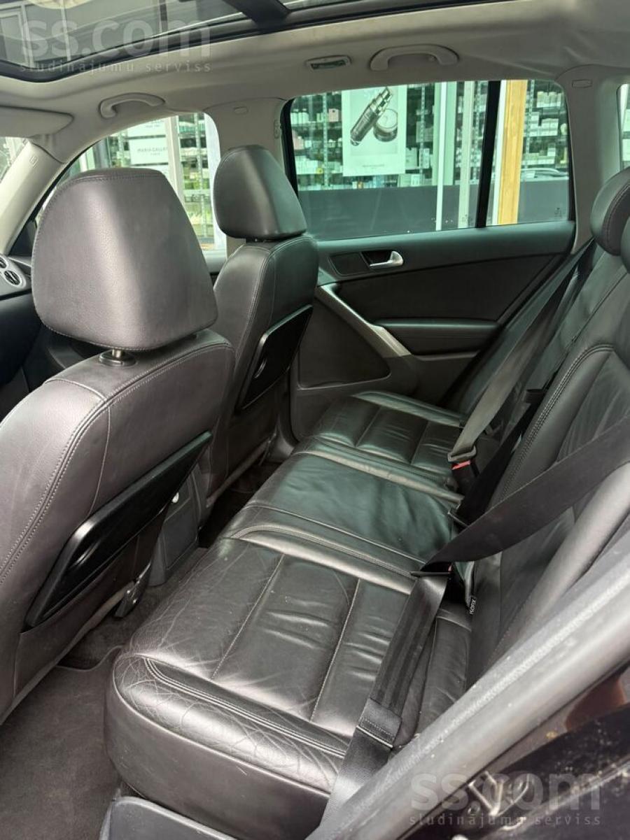 Melns Volkswagen Tiguan 2008 Rīga, ar dzinēja tilpumu 2.00 L un nobraukumu 0 tūkst. km par 5500 €, foto 7 vietnē AUTOMOTO.COM.LV