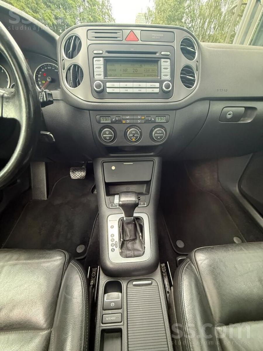 Melns Volkswagen Tiguan 2008 Rīga, ar dzinēja tilpumu 2.00 L un nobraukumu 0 tūkst. km par 5500 €, foto 8 vietnē AUTOMOTO.COM.LV