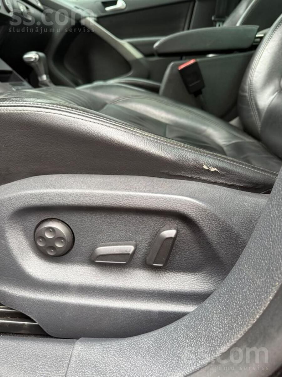 Melns Volkswagen Tiguan 2008 Rīga, ar dzinēja tilpumu 2.00 L un nobraukumu 0 tūkst. km par 5500 €, foto 10 vietnē AUTOMOTO.COM.LV