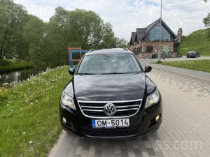Black Volkswagen Tiguan 2009 in Rezekne, with an engine capacity of 2.00 L and mileage of 0 thousand km for 6650 €, photo  on AUTOMOTO.COM.LV