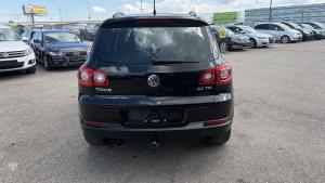 Melns Volkswagen Tiguan 2009 Marijampole, ar dzinēja tilpumu 2.00 L un nobraukumu 310 tūkst. km par 5550 €, foto 5 vietnē AUTOMOTO.COM.LV