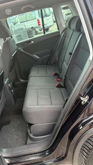 Melns Volkswagen Tiguan 2009 Marijampole, ar dzinēja tilpumu 2.00 L un nobraukumu 310 tūkst. km par 5550 €, foto 20 vietnē AUTOMOTO.COM.LV