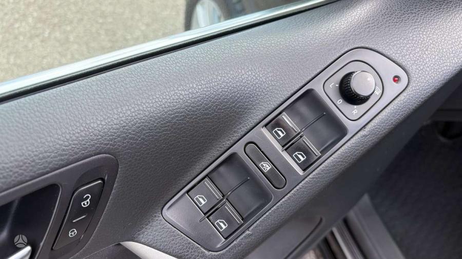 Melns Volkswagen Tiguan 2009 Marijampole, ar dzinēja tilpumu 2.00 L un nobraukumu 310 tūkst. km par 5550 €, foto 21 vietnē AUTOMOTO.COM.LV