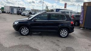 Melns Volkswagen Tiguan 2009 Marijampole, ar dzinēja tilpumu 2.00 L un nobraukumu 310 tūkst. km par 5200 €, foto 7 vietnē AUTOMOTO.COM.LV