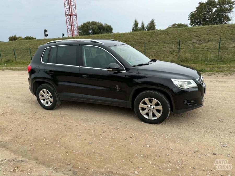 Melns Volkswagen Tiguan 2009 Mažeikiai, ar dzinēja tilpumu 2.00 L un nobraukumu 174 tūkst. km par 6200 €, foto 5 vietnē AUTOMOTO.COM.LV