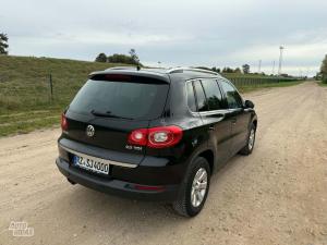 Melns Volkswagen Tiguan 2009 Mažeikiai, ar dzinēja tilpumu 2.00 L un nobraukumu 174 tūkst. km par 6200 €, foto 10 vietnē AUTOMOTO.COM.LV