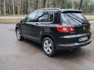 Melns Volkswagen Tiguan 2010 Tauragė, ar dzinēja tilpumu 1.97 L un nobraukumu 310 tūkst. km par 5700 €, foto 6 vietnē AUTOMOTO.COM.LV