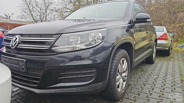 Black Volkswagen Tiguan 2012 in Marijampole, with an engine capacity of 1.40 L and mileage of 170 thousand km for 4500 €, photo 1 on AUTOMOTO.COM.LV
