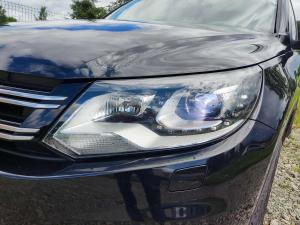 Black Volkswagen Tiguan 2012 in Prienai, with an engine capacity of 1.40 L and mileage of 202 thousand km for 6500 €, photo 9 on AUTOMOTO.COM.LV