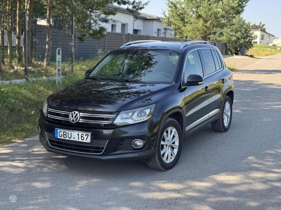 Melns Volkswagen Tiguan 2012 Viļņa, ar dzinēja tilpumu 1.97 L un nobraukumu 513 tūkst. km par 5600 €, foto 1 vietnē AUTOMOTO.COM.LV