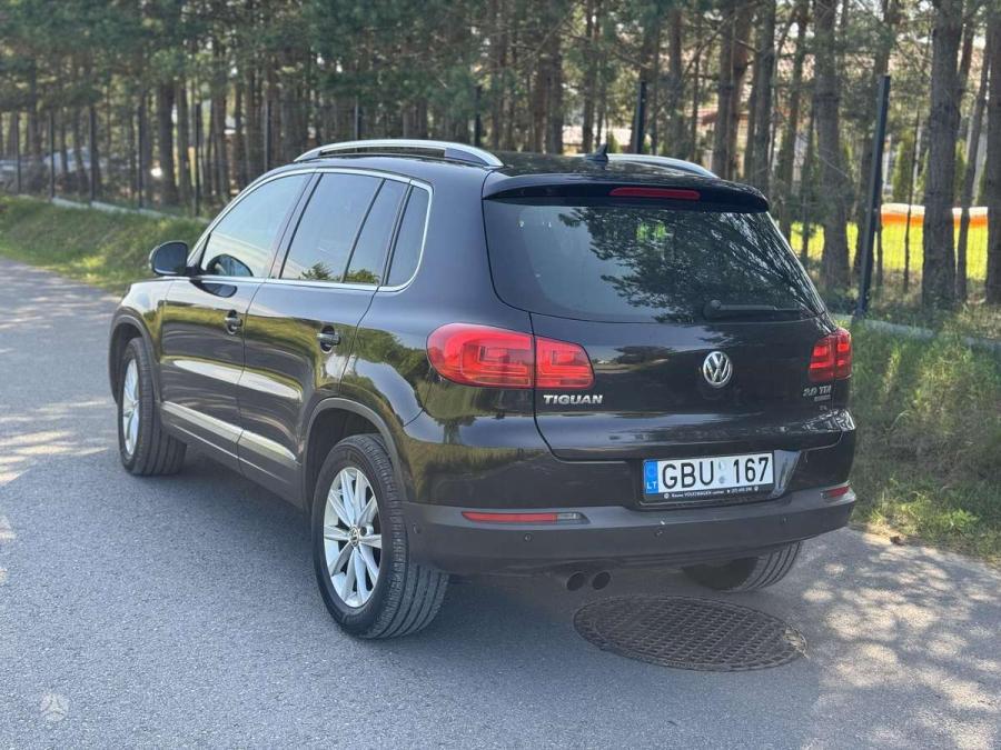 Melns Volkswagen Tiguan 2012 Viļņa, ar dzinēja tilpumu 1.97 L un nobraukumu 513 tūkst. km par 5600 €, foto 7 vietnē AUTOMOTO.COM.LV
