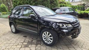 Melns Volkswagen Tiguan 2013 Kauņa, ar dzinēja tilpumu 2.00 L un nobraukumu 150 tūkst. km par 4500 €, foto  vietnē AUTOMOTO.COM.LV