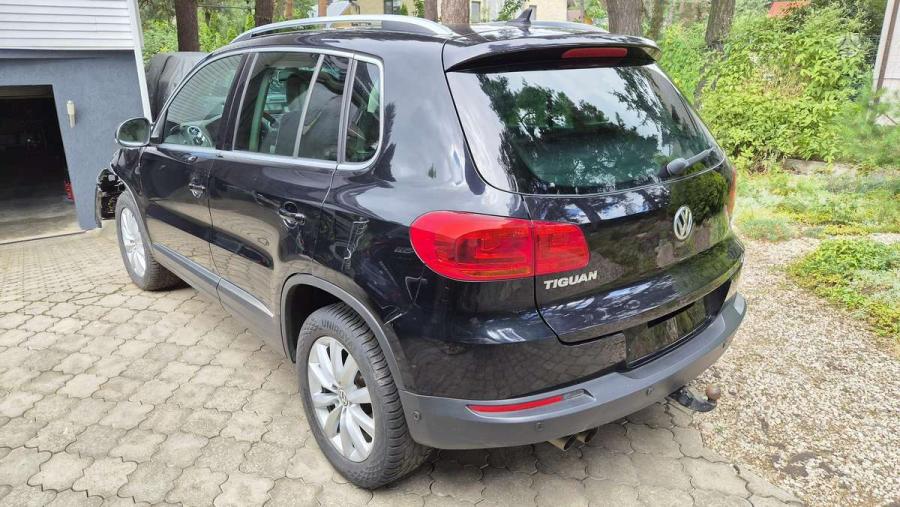 Melns Volkswagen Tiguan 2013 Kauņa, ar dzinēja tilpumu 2.00 L un nobraukumu 150 tūkst. km par 4500 €, foto 15 vietnē AUTOMOTO.COM.LV