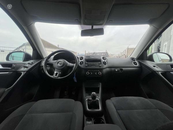 Melns Volkswagen Tiguan 2014 Utena, ar dzinēja tilpumu 2.00 L un nobraukumu 188 tūkst. km par 10300 €, foto 8 vietnē AUTOMOTO.COM.LV