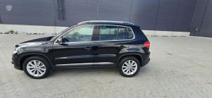 Black Volkswagen Tiguan 2015 in Siauliai, with an engine capacity of 1.97 L and mileage of 247 thousand km for 9450 €, photo 4 on AUTOMOTO.COM.LV
