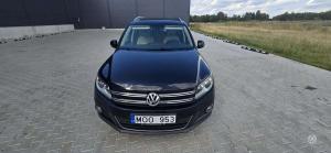 Black Volkswagen Tiguan 2015 in Siauliai, with an engine capacity of 1.97 L and mileage of 247 thousand km for 9450 €, photo 6 on AUTOMOTO.COM.LV