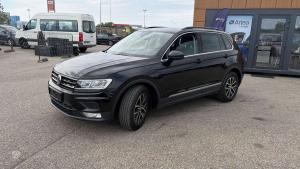 Black Volkswagen Tiguan 2017 in Marijampole, with an engine capacity of 2.00 L and mileage of 201 thousand km for 15650 €, photo 8 on AUTOMOTO.COM.LV
