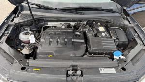 Black Volkswagen Tiguan 2017 in Marijampole, with an engine capacity of 2.00 L and mileage of 201 thousand km for 15650 €, photo 27 on AUTOMOTO.COM.LV