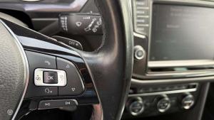Black Volkswagen Tiguan 2017 in Marijampole, with an engine capacity of 2.00 L and mileage of 201 thousand km for 15100 €, photo 15 on AUTOMOTO.COM.LV