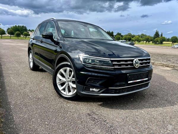 Melns Volkswagen Tiguan 2018 Kauņa, ar dzinēja tilpumu 2.00 L un nobraukumu 221 tūkst. km par 16999 €, foto 1 vietnē AUTOMOTO.COM.LV