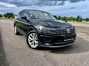 Melns Volkswagen Tiguan 2018 Kauņa, ar dzinēja tilpumu 2.00 L un nobraukumu 221 tūkst. km par 16999 €, foto  vietnē AUTOMOTO.COM.LV