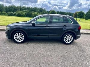 Melns Volkswagen Tiguan 2018 Kauņa, ar dzinēja tilpumu 2.00 L un nobraukumu 221 tūkst. km par 16999 €, foto 5 vietnē AUTOMOTO.COM.LV