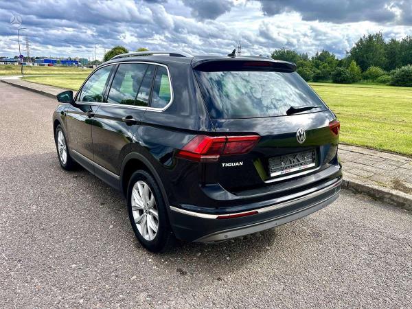 Melns Volkswagen Tiguan 2018 Kauņa, ar dzinēja tilpumu 2.00 L un nobraukumu 221 tūkst. km par 16999 €, foto 5 vietnē AUTOMOTO.COM.LV