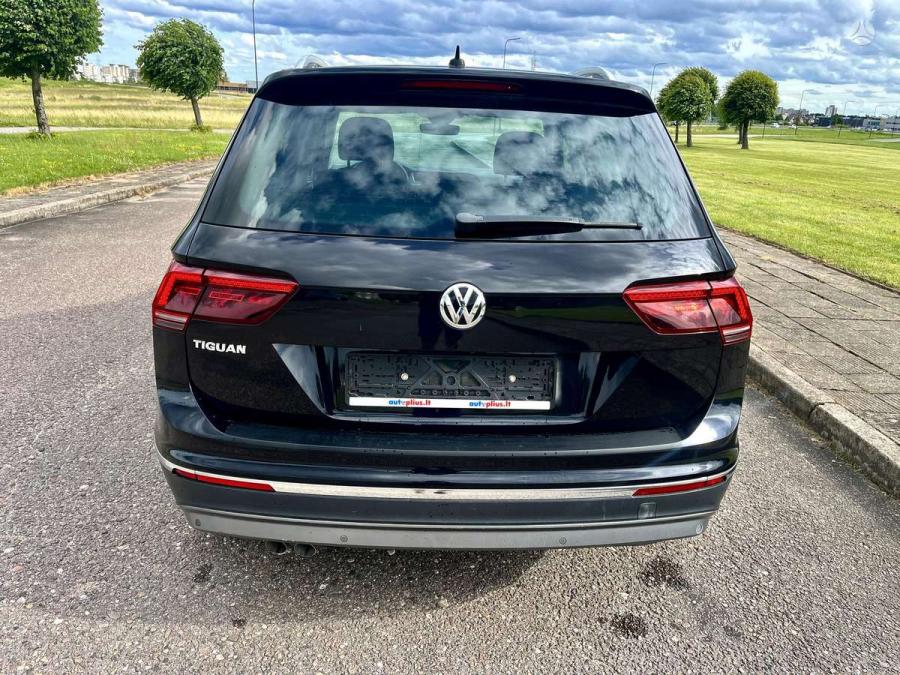 Melns Volkswagen Tiguan 2018 Kauņa, ar dzinēja tilpumu 2.00 L un nobraukumu 221 tūkst. km par 16999 €, foto 7 vietnē AUTOMOTO.COM.LV