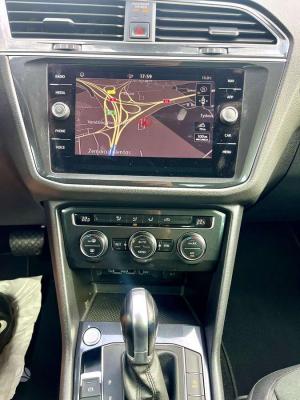 Melns Volkswagen Tiguan 2018 Kauņa, ar dzinēja tilpumu 2.00 L un nobraukumu 221 tūkst. km par 16999 €, foto 18 vietnē AUTOMOTO.COM.LV