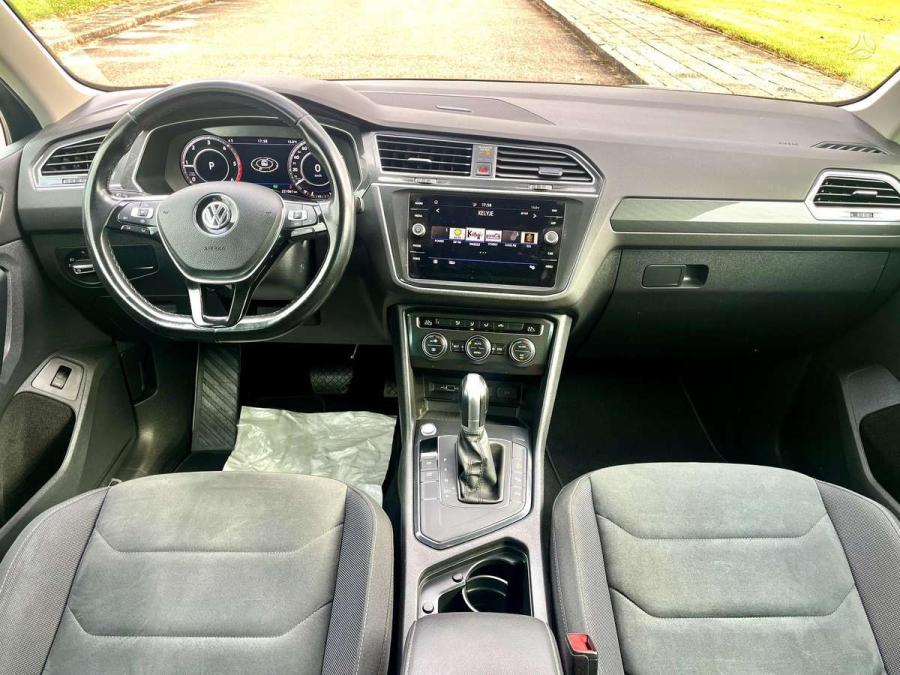 Melns Volkswagen Tiguan 2018 Kauņa, ar dzinēja tilpumu 2.00 L un nobraukumu 221 tūkst. km par 16999 €, foto 20 vietnē AUTOMOTO.COM.LV