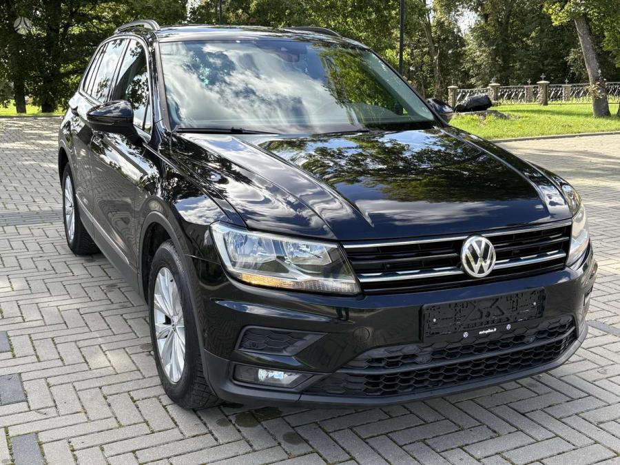 Melns Volkswagen Tiguan 2018 Kauņa, ar dzinēja tilpumu 1.97 L un nobraukumu 256 tūkst. km par 14299 €, foto 4 vietnē AUTOMOTO.COM.LV