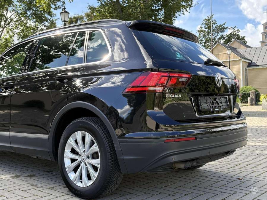 Melns Volkswagen Tiguan 2018 Kauņa, ar dzinēja tilpumu 1.97 L un nobraukumu 256 tūkst. km par 14299 €, foto 12 vietnē AUTOMOTO.COM.LV